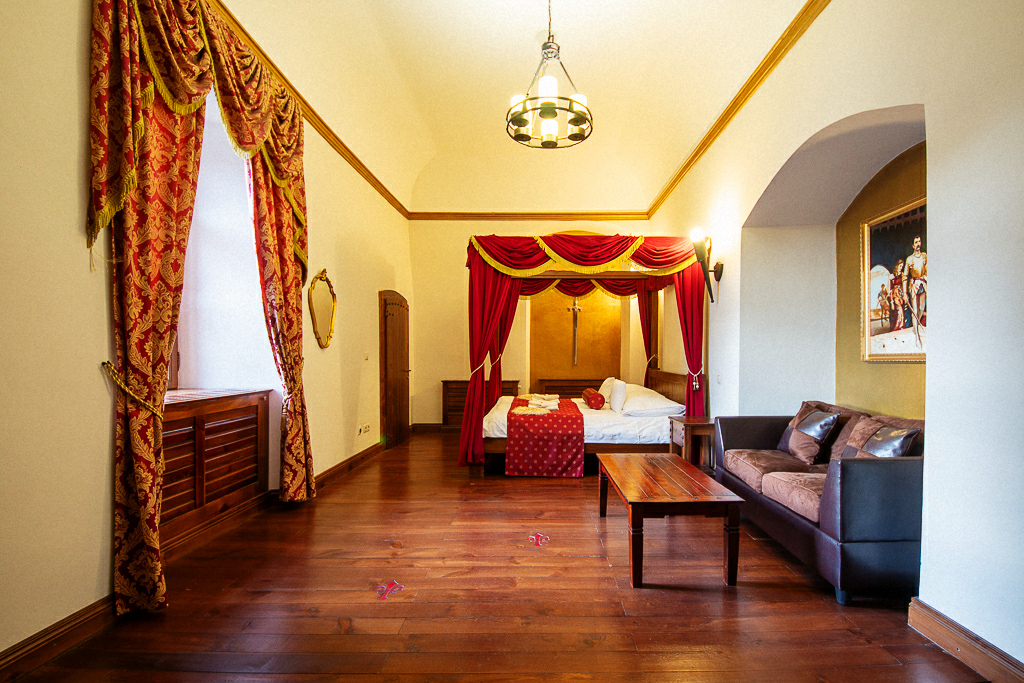 Medieval Elegance at Grand Viglas - Castle Weddings